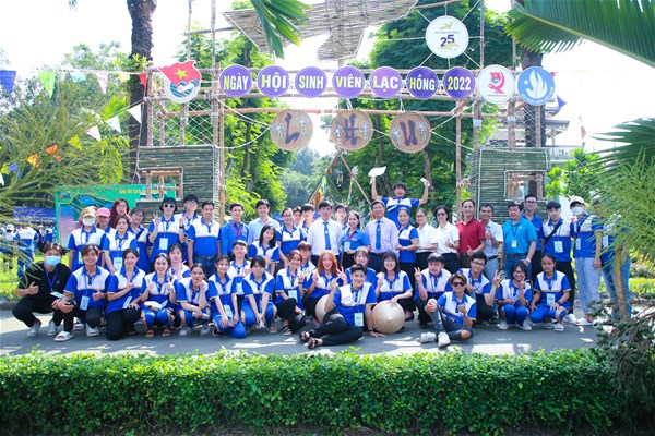 Cntt Ngày Hội Sinh Viên Chào đón Tân Sinh Viên Khoá 2022 Lhu Hoạt