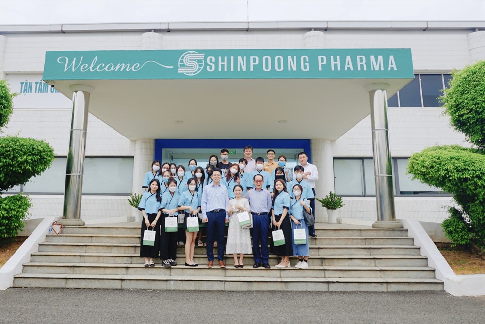 Ngành Hàn Quốc học tổ chức đưa sinh viên đi tham quan Công Ty Dược Phẩm ...